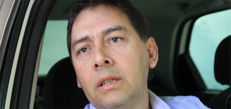 Bernal diz ser alvo de 'perseguição implacável' e fala em deixar a política